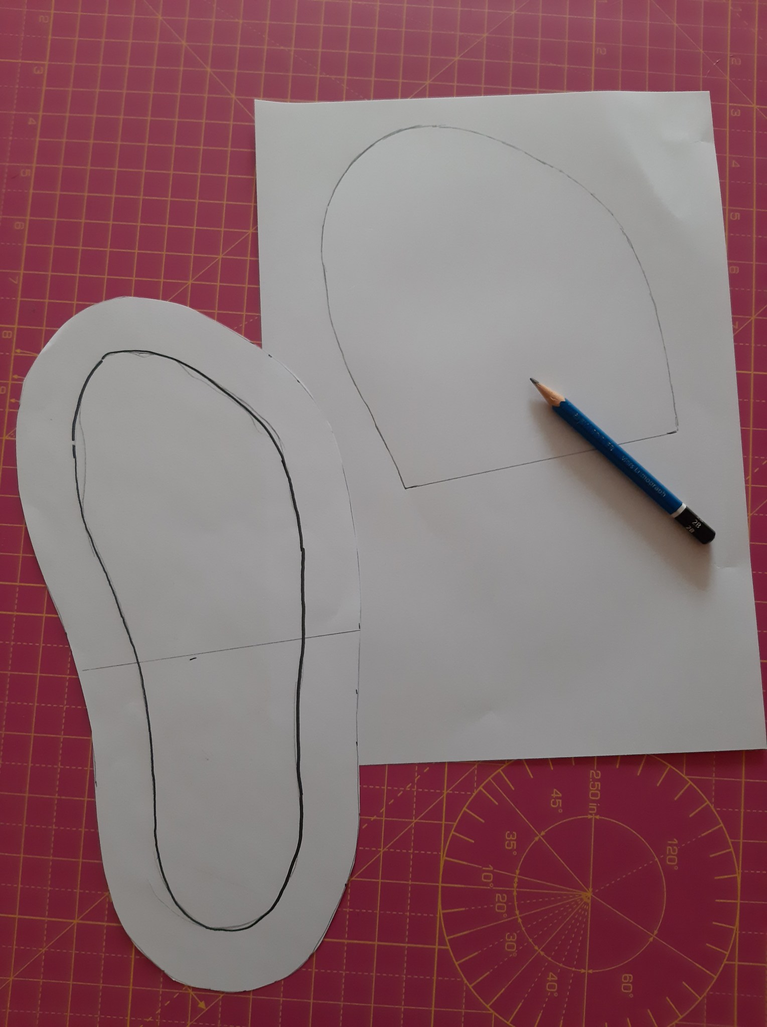 Sew your own DIY cosy slippers – no pattern required! – Grinlow Studio